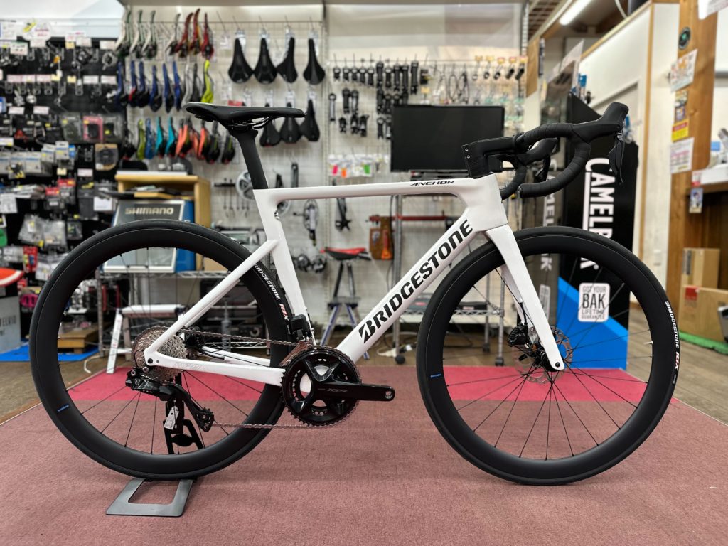 ANCHOR RP8 店頭在庫並びました！ | スポーツバイクファクトリースズキ 北浦和店