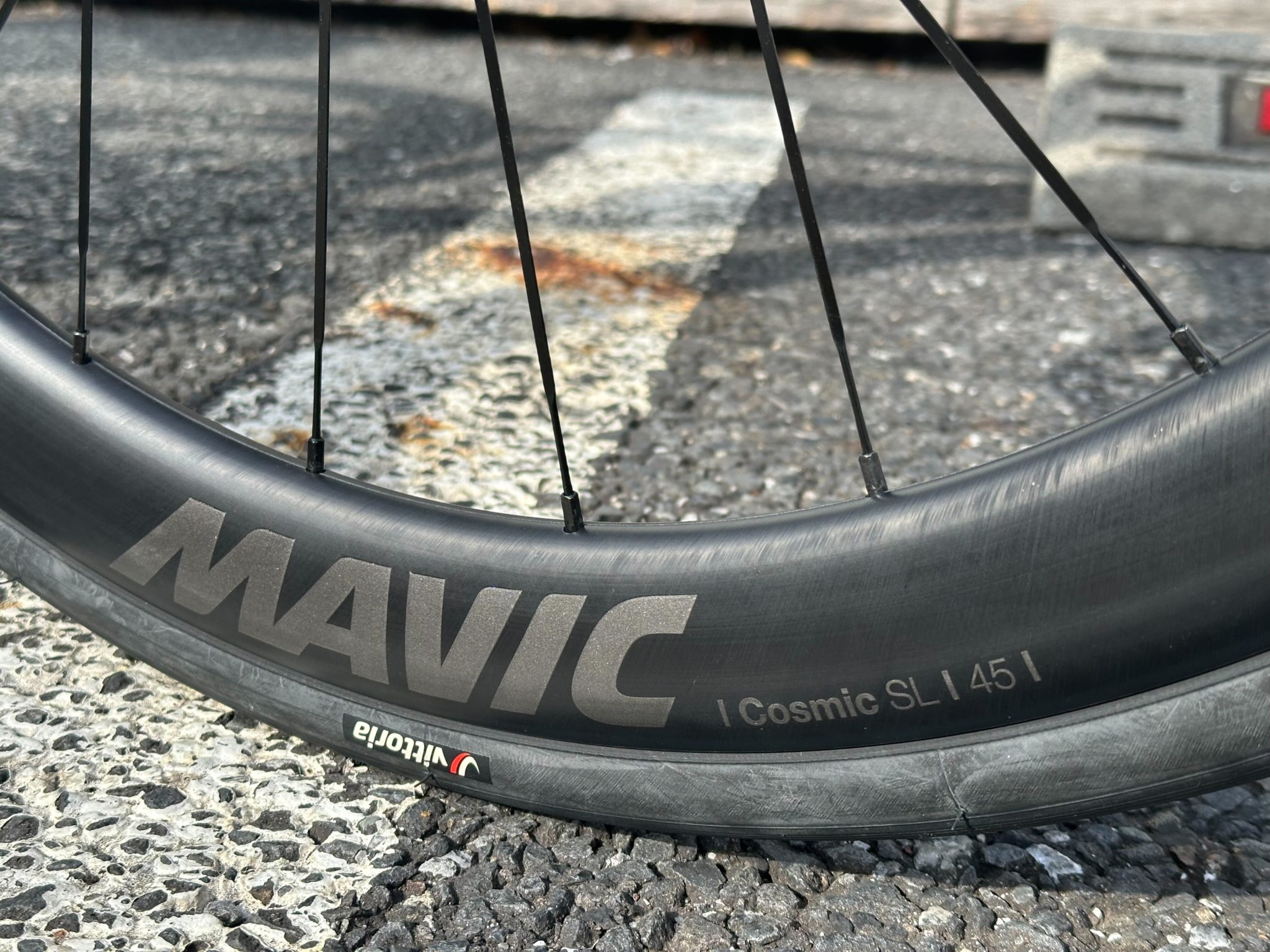 MAVIC COSMIC SL45をお渡しさせていただきました | スポーツバイクファクトリースズキ 北浦和店